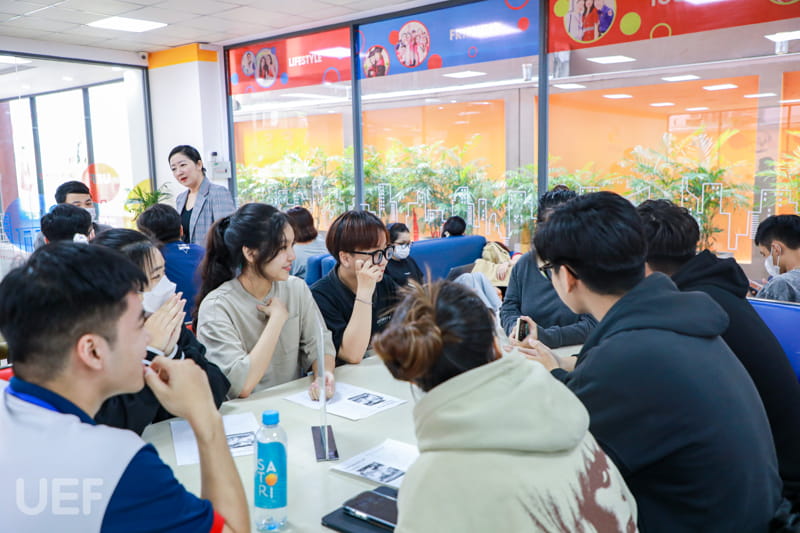 [English Only Day] Cải thiện kỹ năng giao tiếp tiếng Anh qua các chủ đề ...