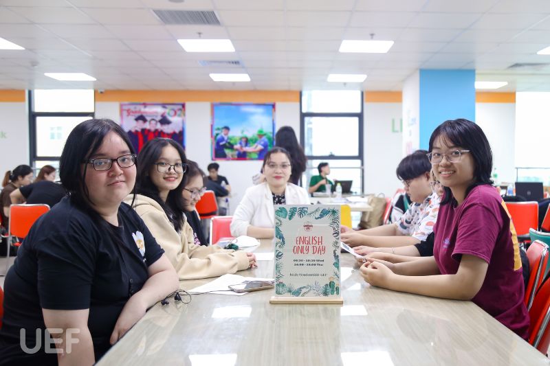 UEFers nâng cấp vốn từ vựng, tự tin giao tiếp tiếng Anh với không gian ...