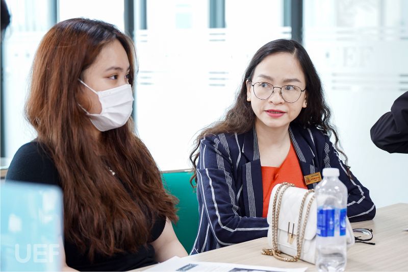 UEFers nâng cấp vốn từ vựng, tự tin giao tiếp tiếng Anh với không gian ...