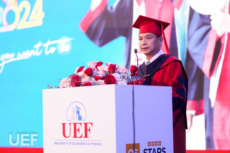 Graduation Ceremony 2024: UEF tự hào về bạn!