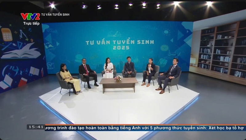 Tư vấn tuyển sinh VTV2 số 19/7: Hiểu sâu nhóm ngành Luật và Kinh tế số ...