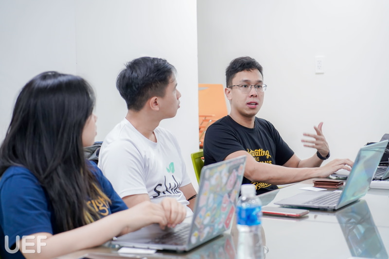 UEF làm việc với Reactor School, tìm hiểu chương trình giáo dục doanh ...