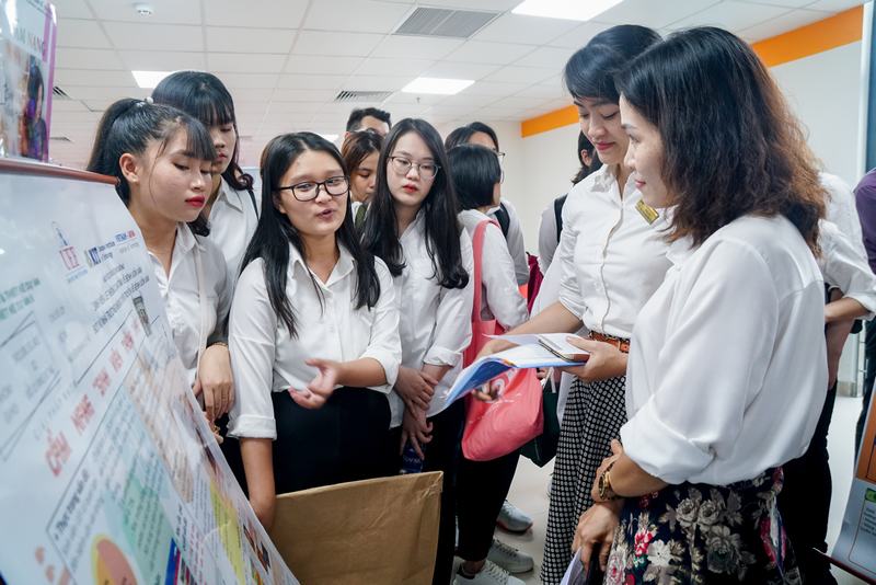 Nhiều ý tưởng sáng tạo về bảo vệ sức khoẻ cộng đồng của UEFers được thể ...