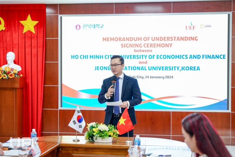 UEF signs MOU with Jeonbuk National University (South Korea)